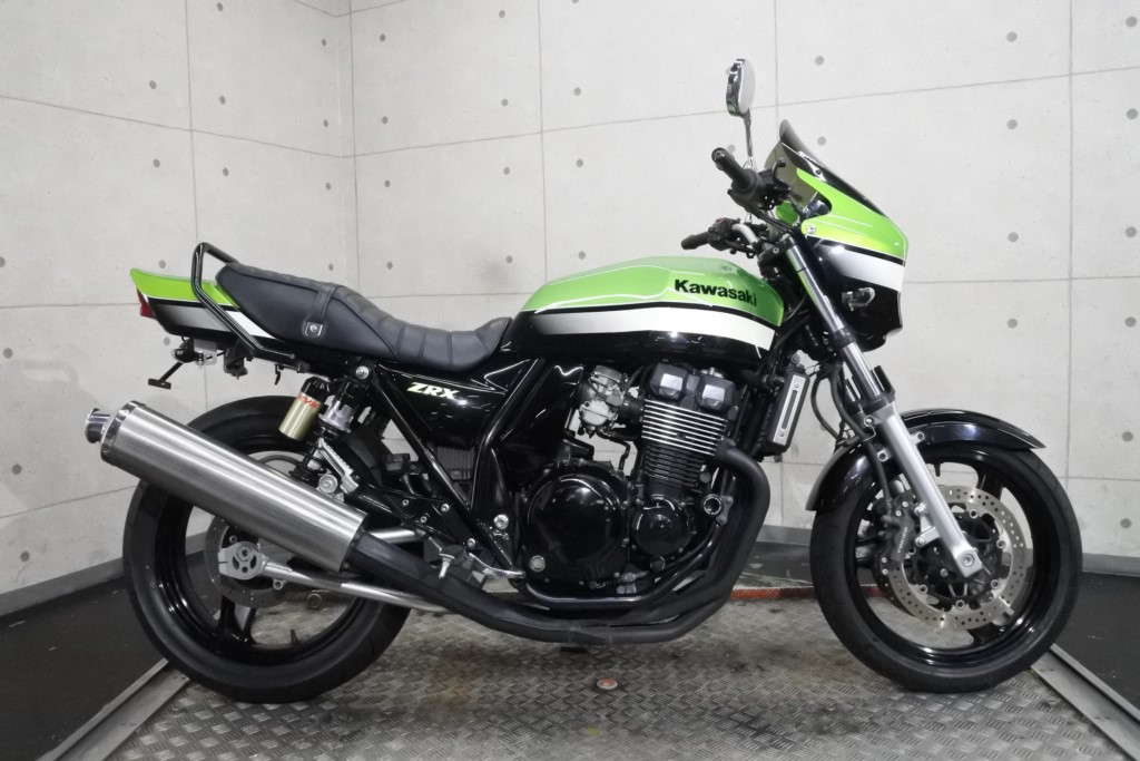 ZRX400 | カワサキ（KAWASAKI） | リバースオート