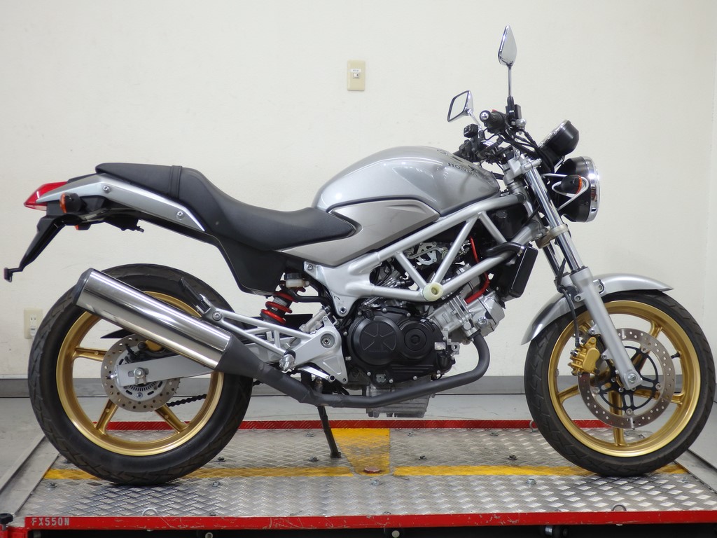 VTR250 | ホンダ（HONDA） | リバースオート